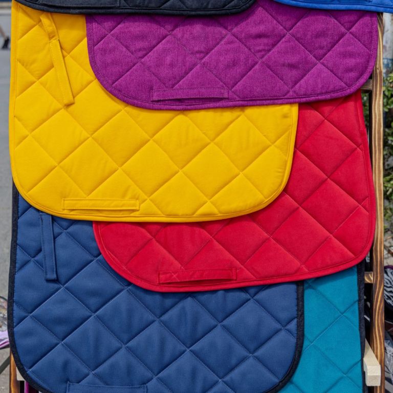 Choosing the Perfect Saddle Pad: A Guide to Types and Uses – Ride It Out